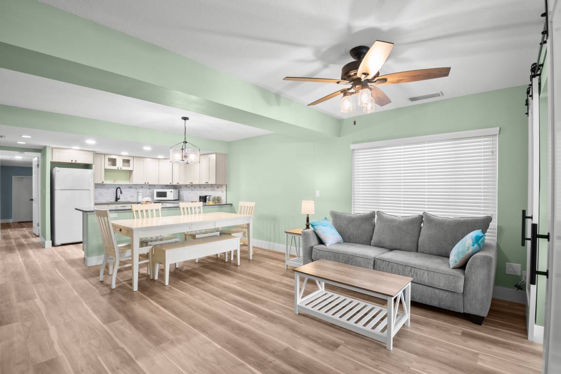 73 M² House ∙ 2 Bedrooms ∙ 6 Guests - St. Pete Beach, FL
