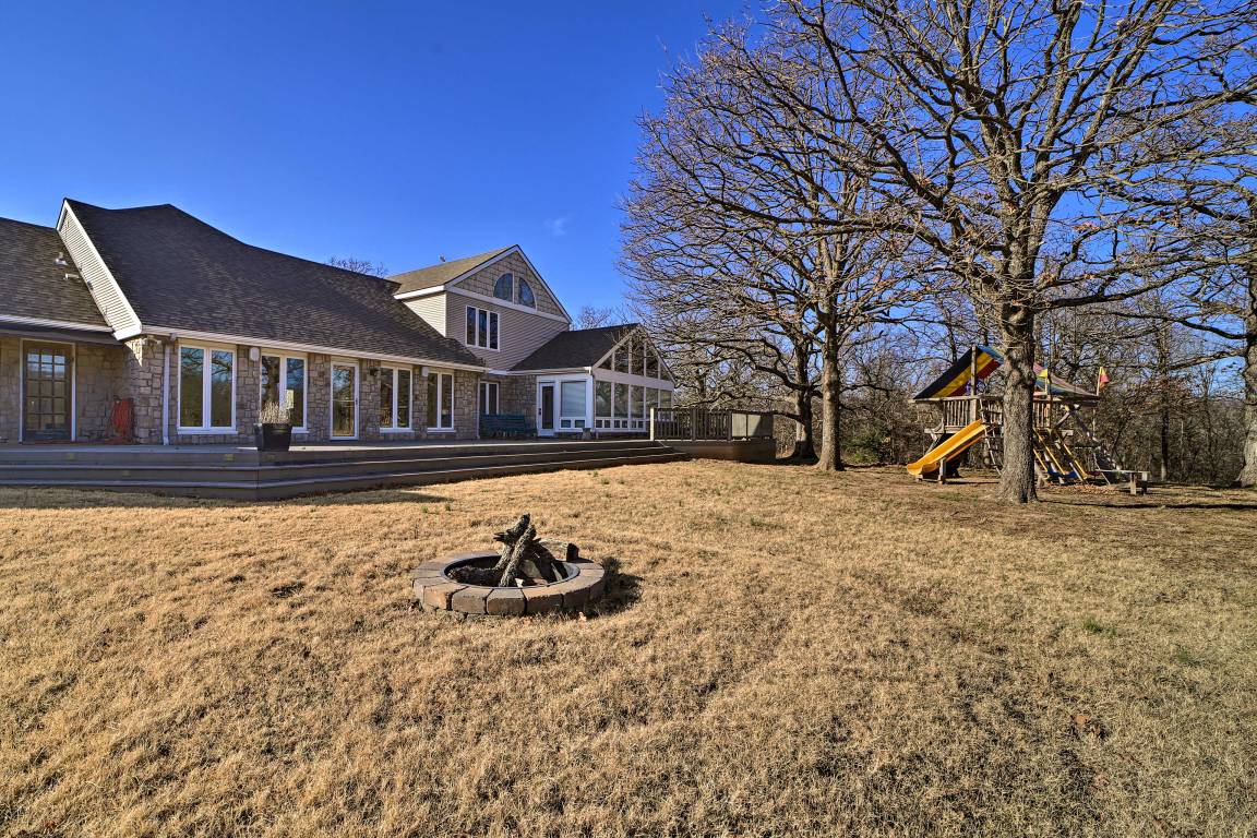 557 M² House ∙ 5 Bedrooms ∙ 14 Guests - Tulsa, OK