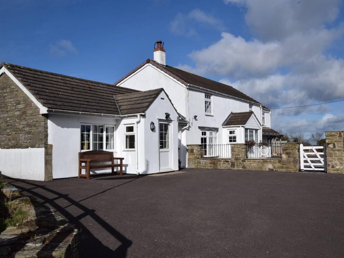Cottage ∙ 2 Bedrooms ∙ 4 Guests - Symonds Yat