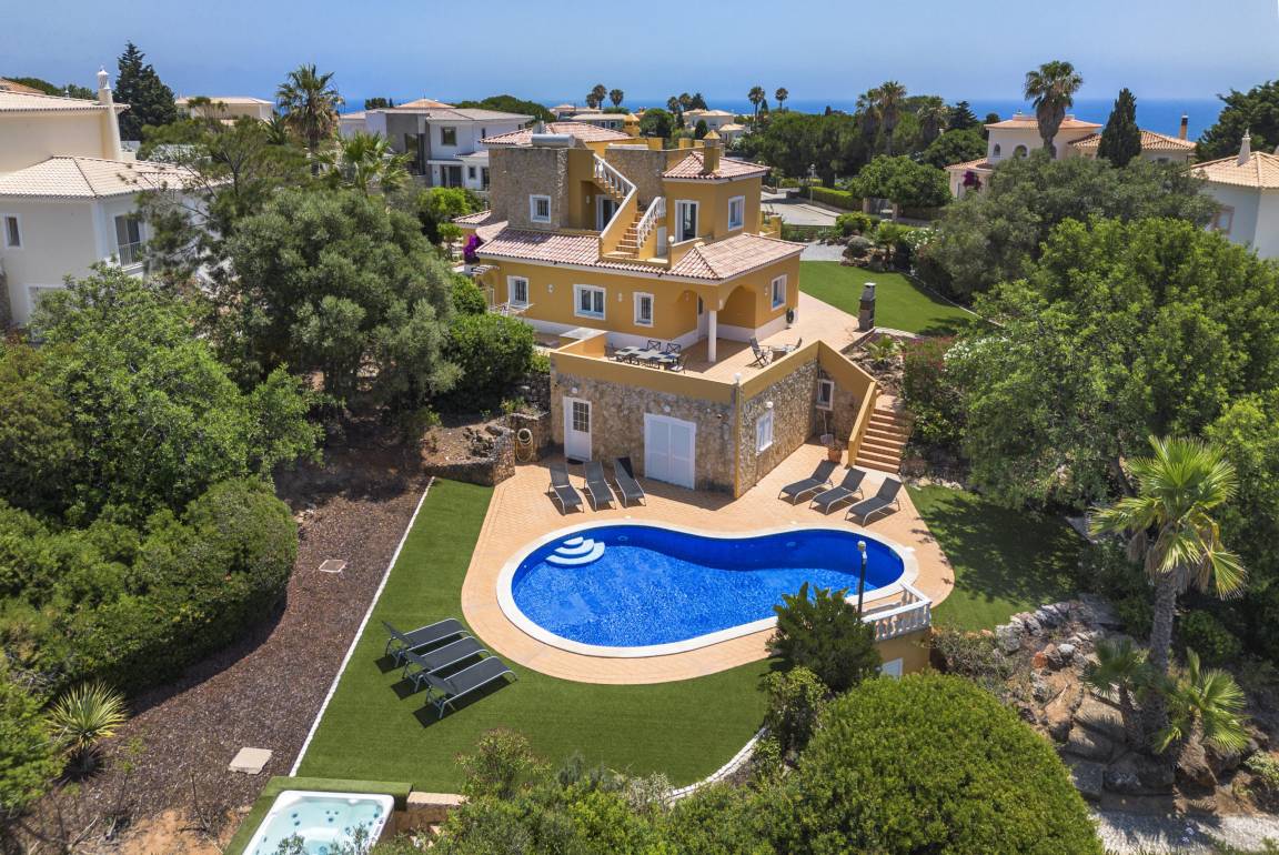 300 M² Villa ∙ 5 Slaapkamers ∙ 10 Gasten - Ferragudo