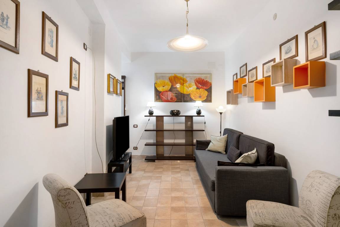 76 M² Apartment ∙ 1 Bedroom ∙ 4 Guests - Salerno