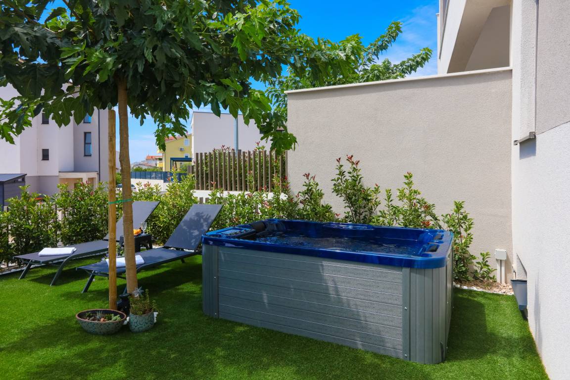 68 M² Ferienwohnung ∙ 2 Schlafzimmer ∙ 4 Gäste - Vodice