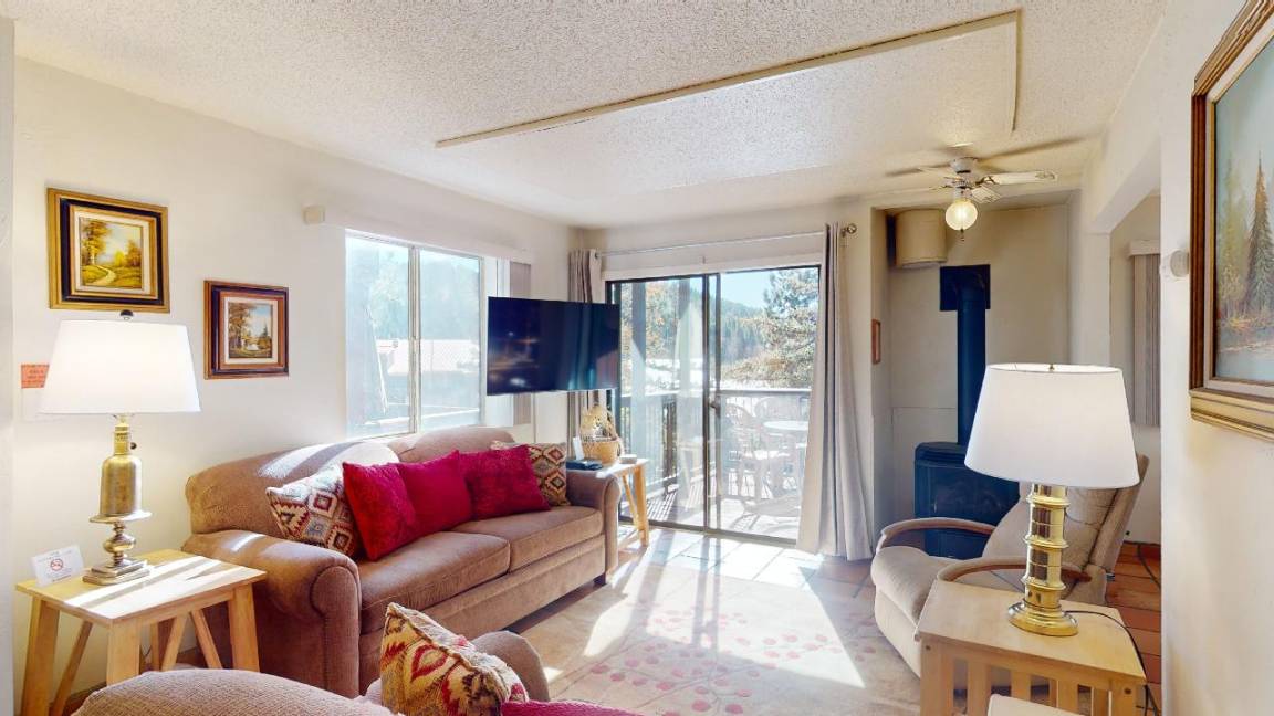 91 M² Condo ∙ 2 Bedrooms ∙ 6 Guests - Angel Fire, NM