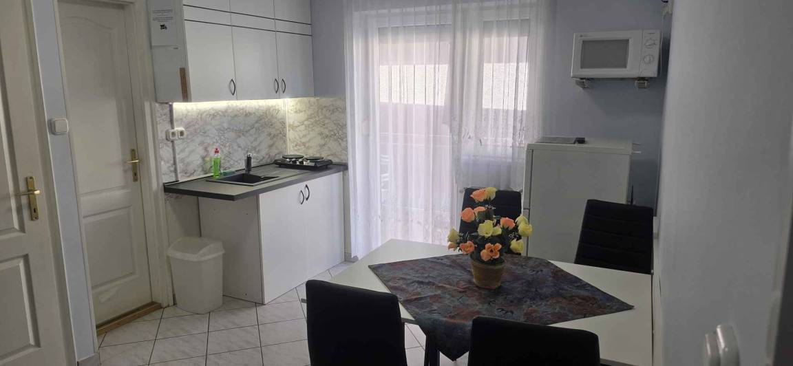 52 M² Apartment ∙ 2 Bedrooms ∙ 4 Guests - Siófok