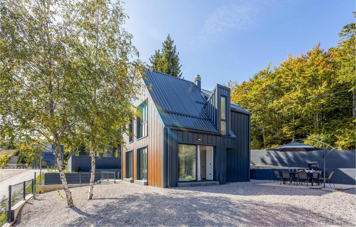 100 M² House ∙ 2 Bedrooms ∙ 6 Guests - Delnice