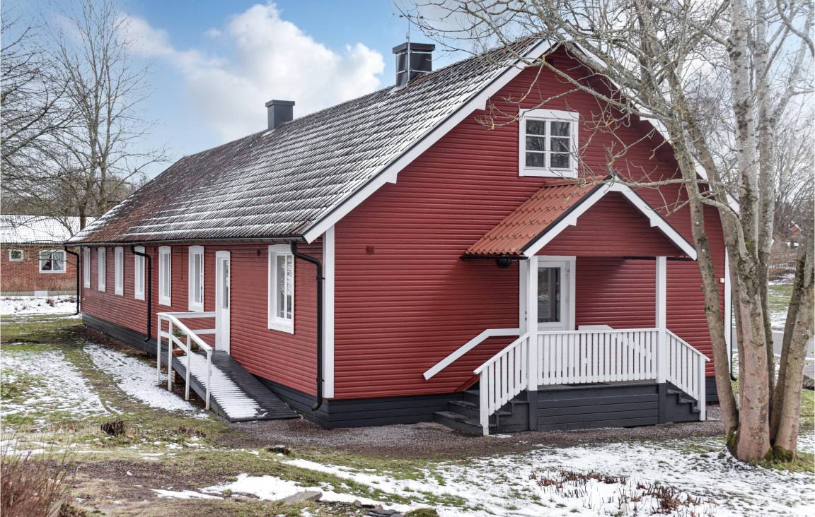 200 M² House ∙ 10 Bedrooms ∙ 20 Guests - Nybro