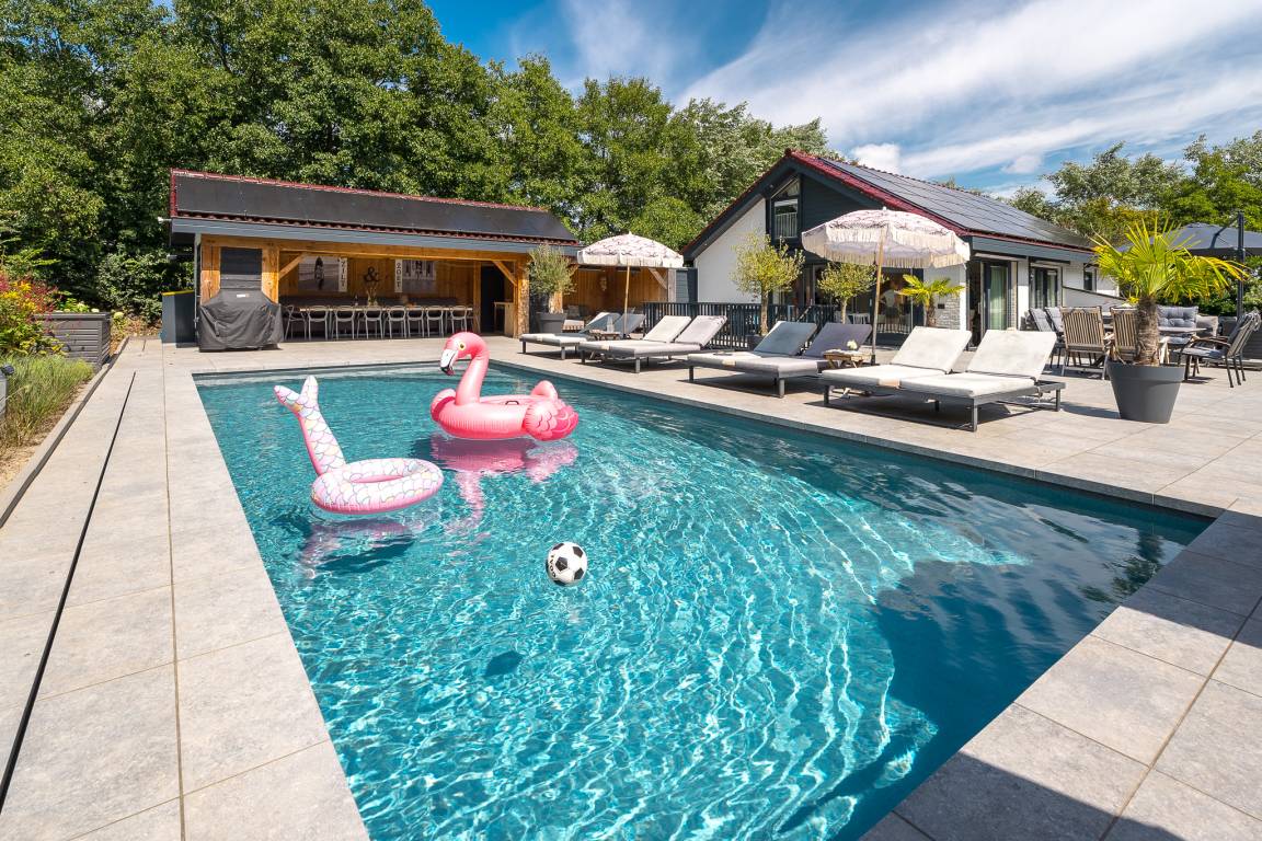 Bungalow ∙ 8 Chambres ∙ 18 Personnes - Ouddorp
