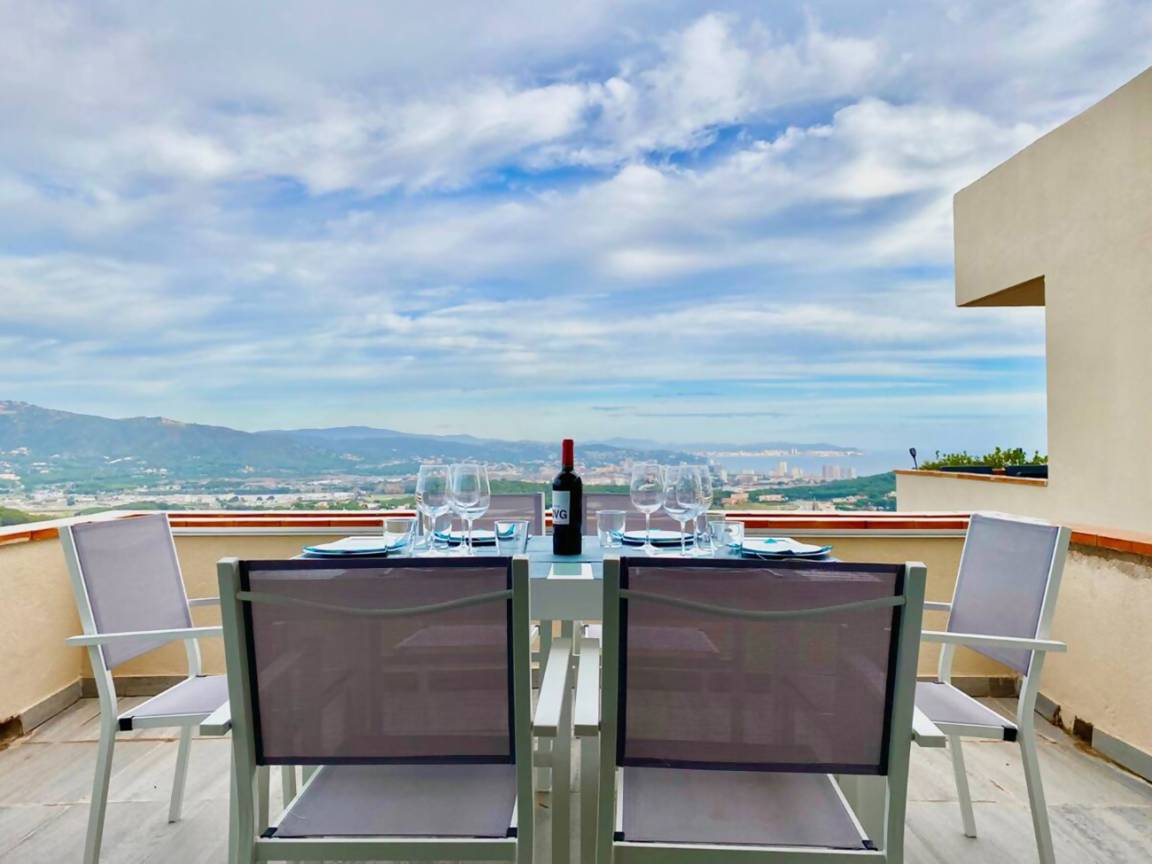 93 M² Apartment ∙ 2 Bedrooms ∙ 4 Guests - Sant Feliu de Guíxols