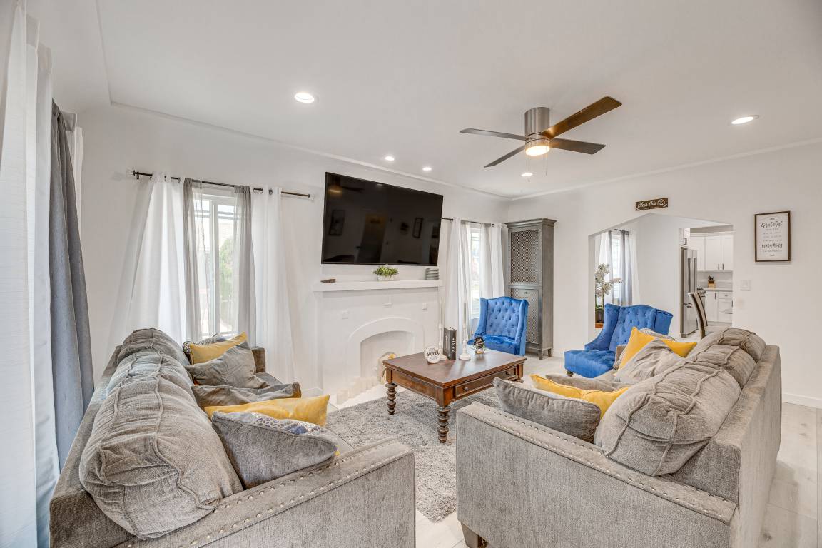 116 M² Apartment ∙ 2 Bedrooms ∙ 4 Guests - Rosemead, CA