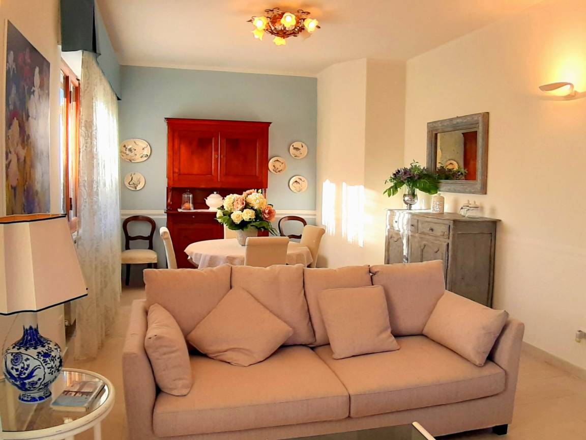 130 M² Villa ∙ 3 Bedrooms ∙ 6 Guests - Forte dei Marmi