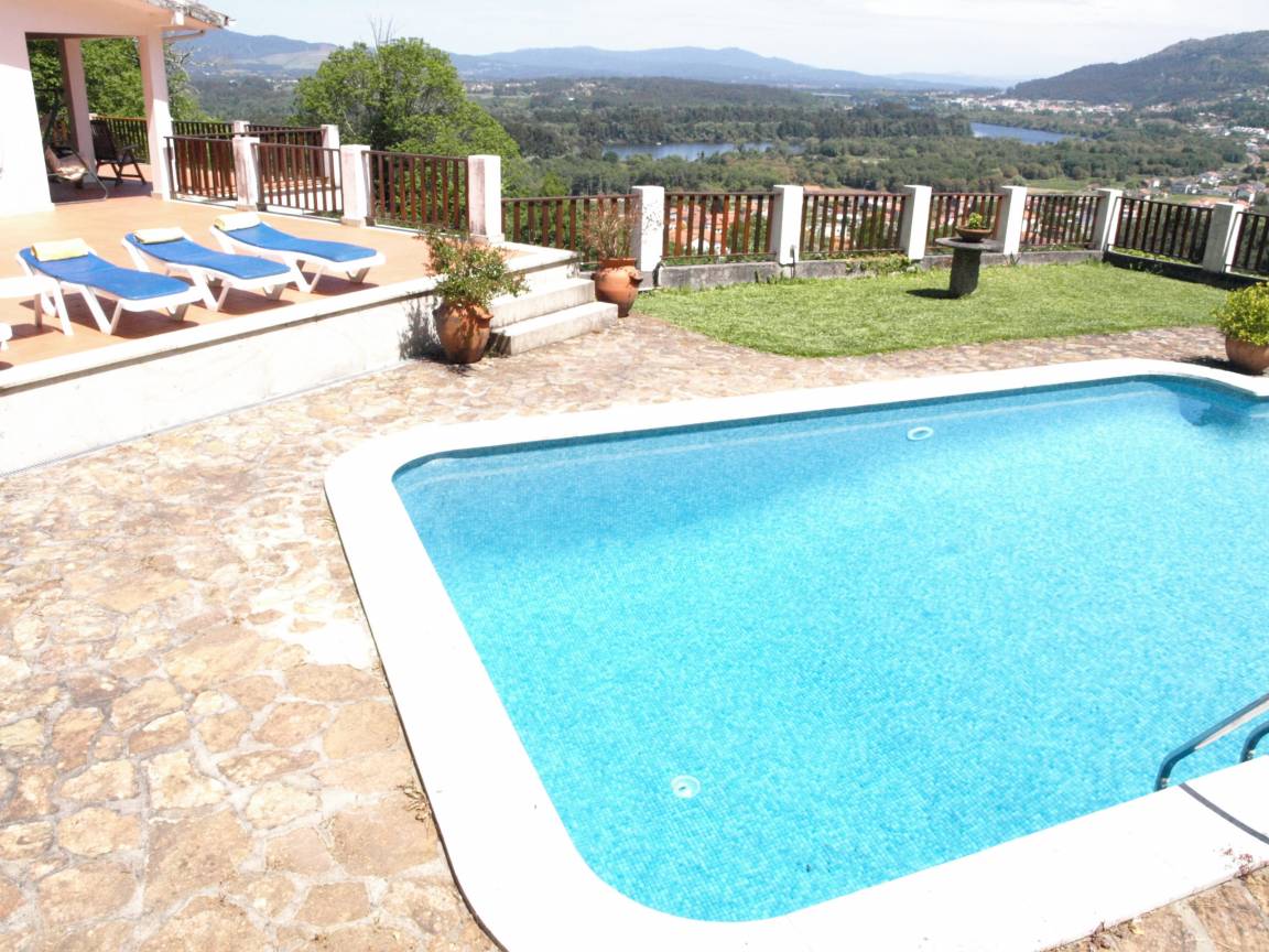 180 M² Villa ∙ 3 Bedrooms ∙ 8 Guests - Vila Nova de Cerveira