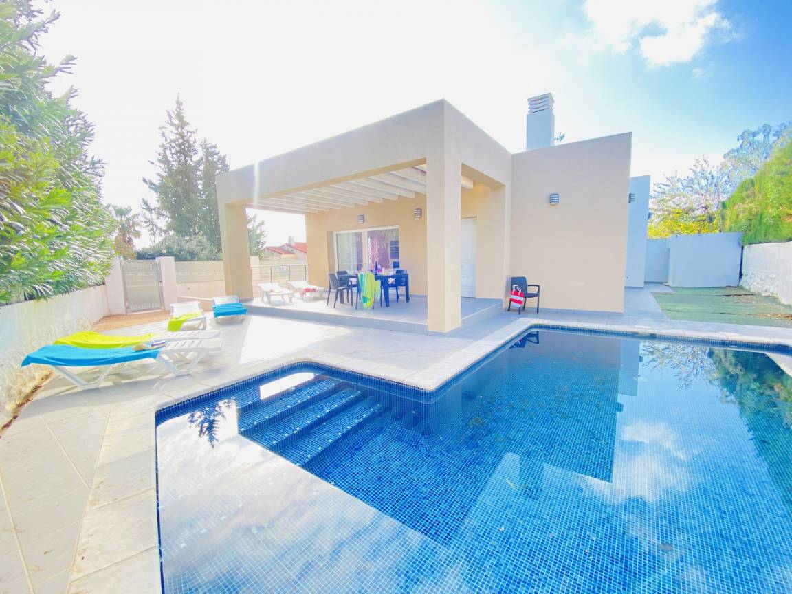 100 M² Villa ∙ 3 Chambres ∙ 6 Personnes - Orba