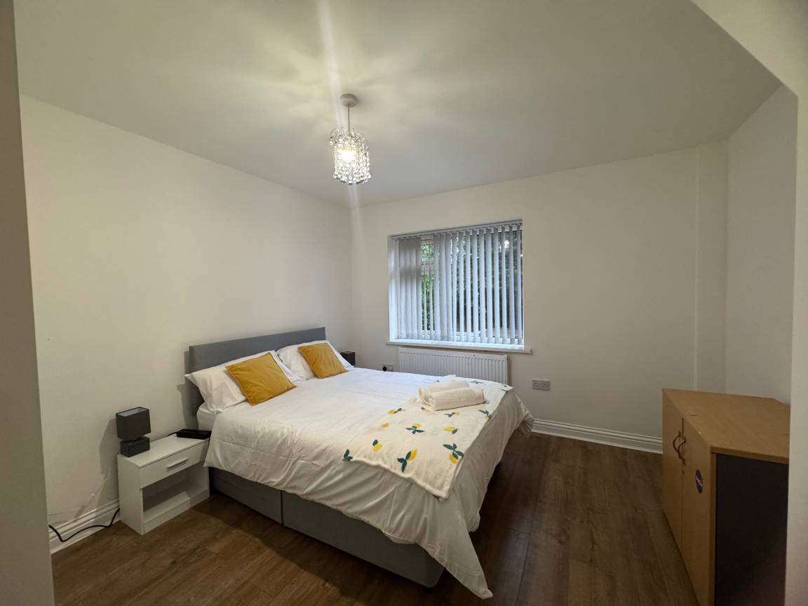 85 M² Apartamento ∙ 3 Habitaciones ∙ 7 Huéspedes - Hounslow