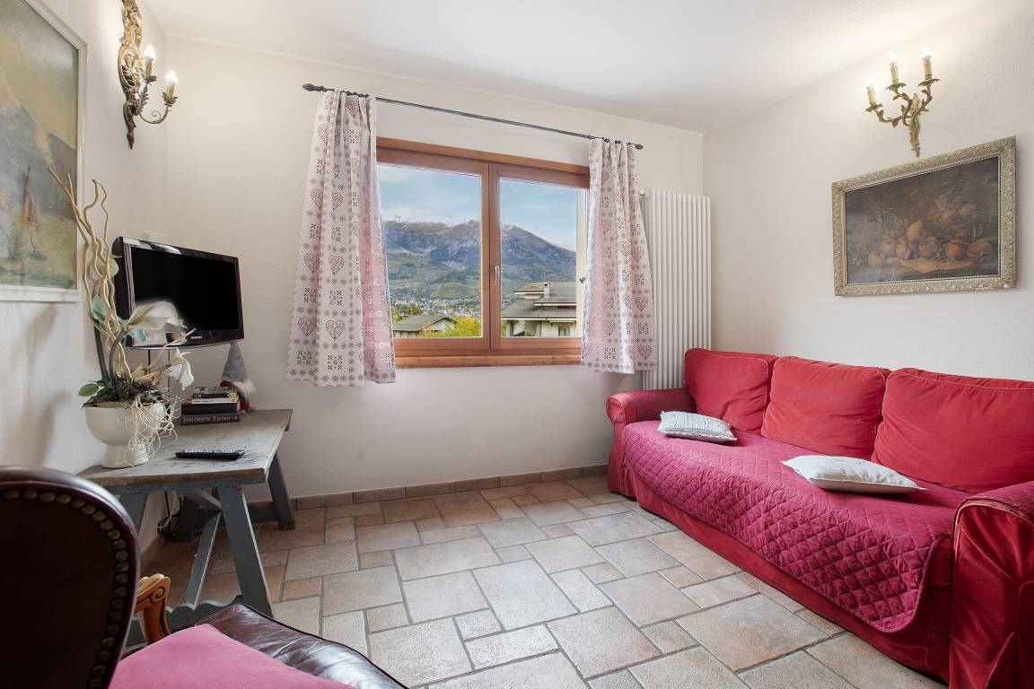60 M² Apartment ∙ 2 Bedrooms ∙ 6 Guests - Aosta