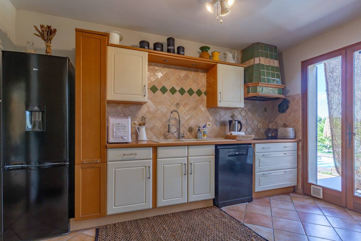 130 M² House ∙ 4 Bedrooms ∙ 10 Guests - Montélimar