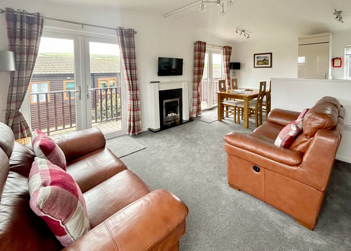 Chalet ∙ 2 Bedrooms ∙ 4 Guests - Cornwall