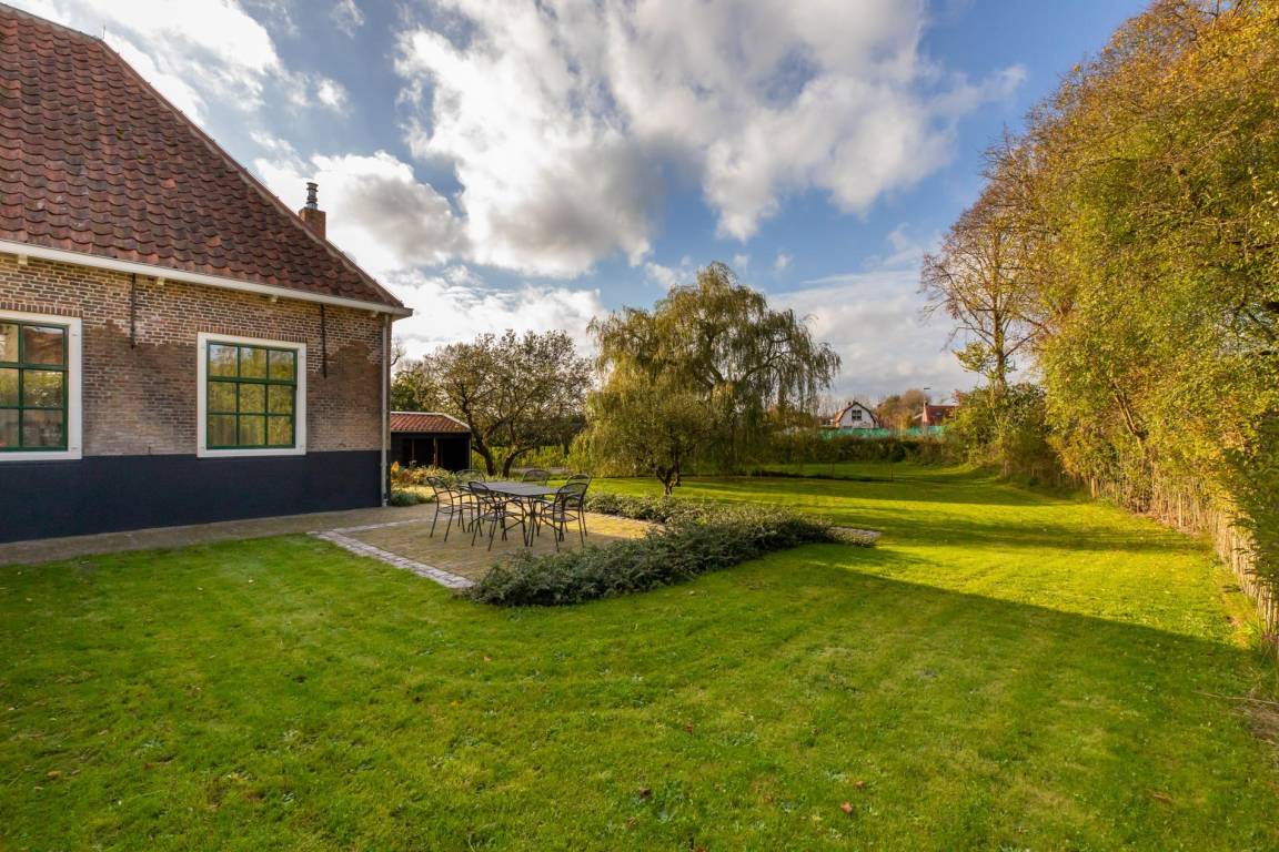 180 M² Bungalow ∙ 4 Slaapkamers ∙ 9 Gasten - Zeeland