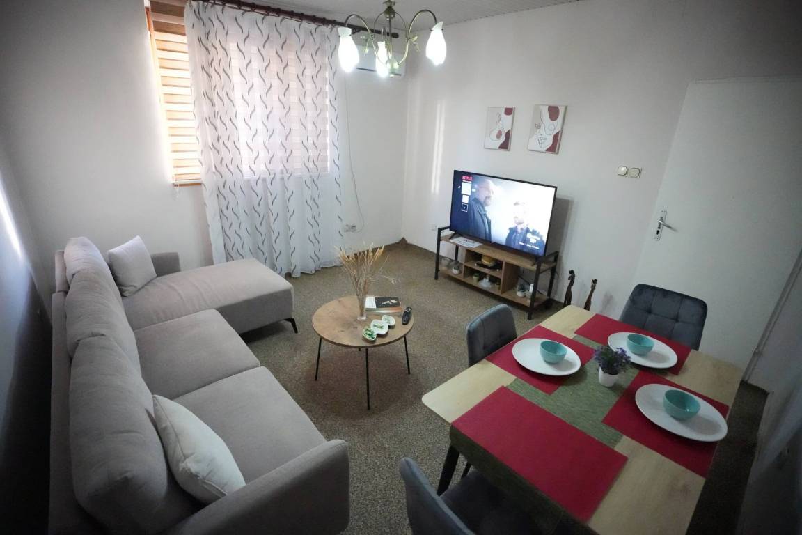 70 M² Apartament ∙ 2 Sypialnie ∙ 4 Gości - Tirana