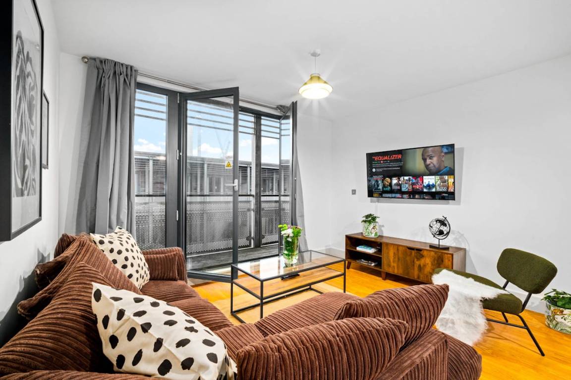 92 M² Apartment ∙ 2 Bedrooms ∙ 4 Guests - New Street Station - Birmingham