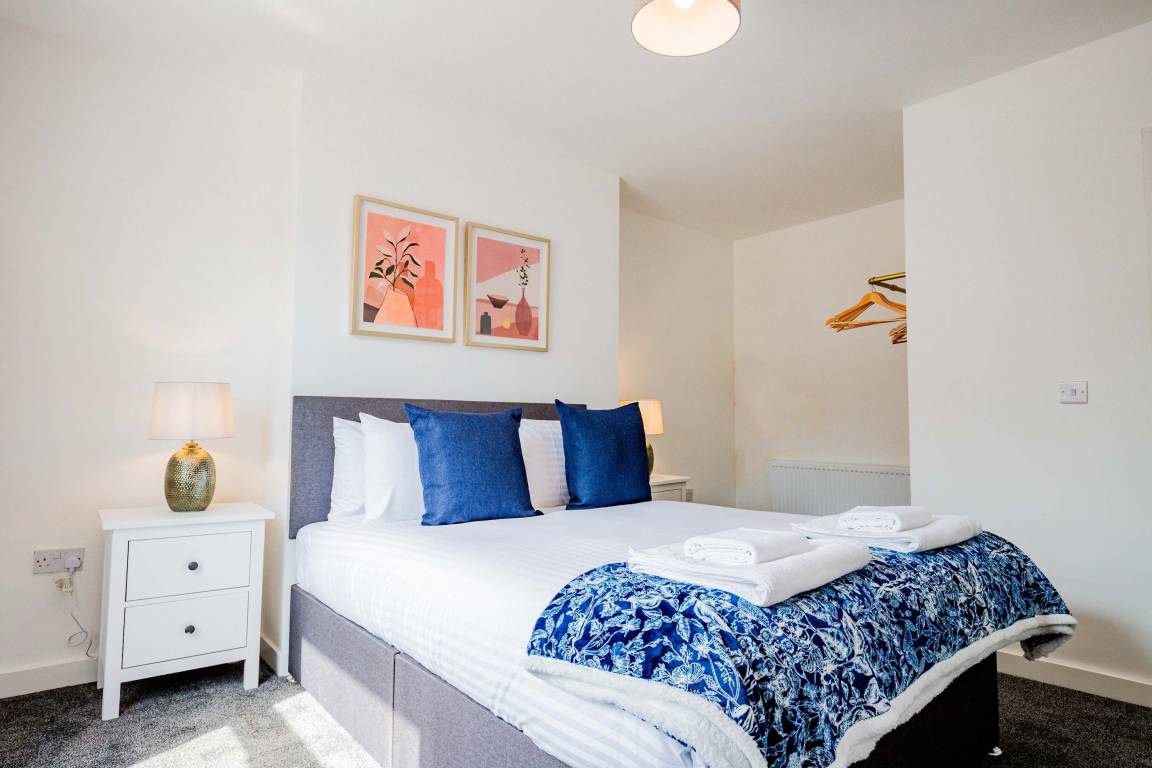 Apartment ∙ 2 Bedrooms ∙ 4 Guests - Malvern