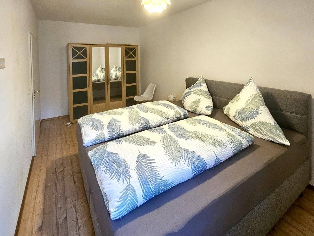 50 M² Ferienwohnung ∙ 1 Schlafzimmer ∙ 4 Gäste - Meiningen