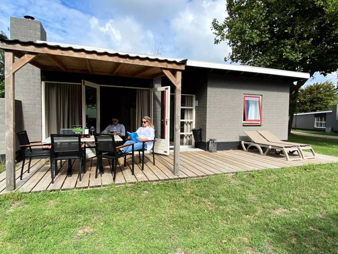 Caravan ∙ 3 Bedrooms ∙ 5 Guests - Ouddorp