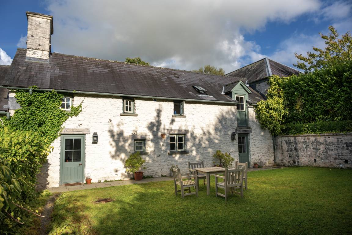 Cottage ∙ 2 Bedrooms ∙ 4 Guests - Llandovery