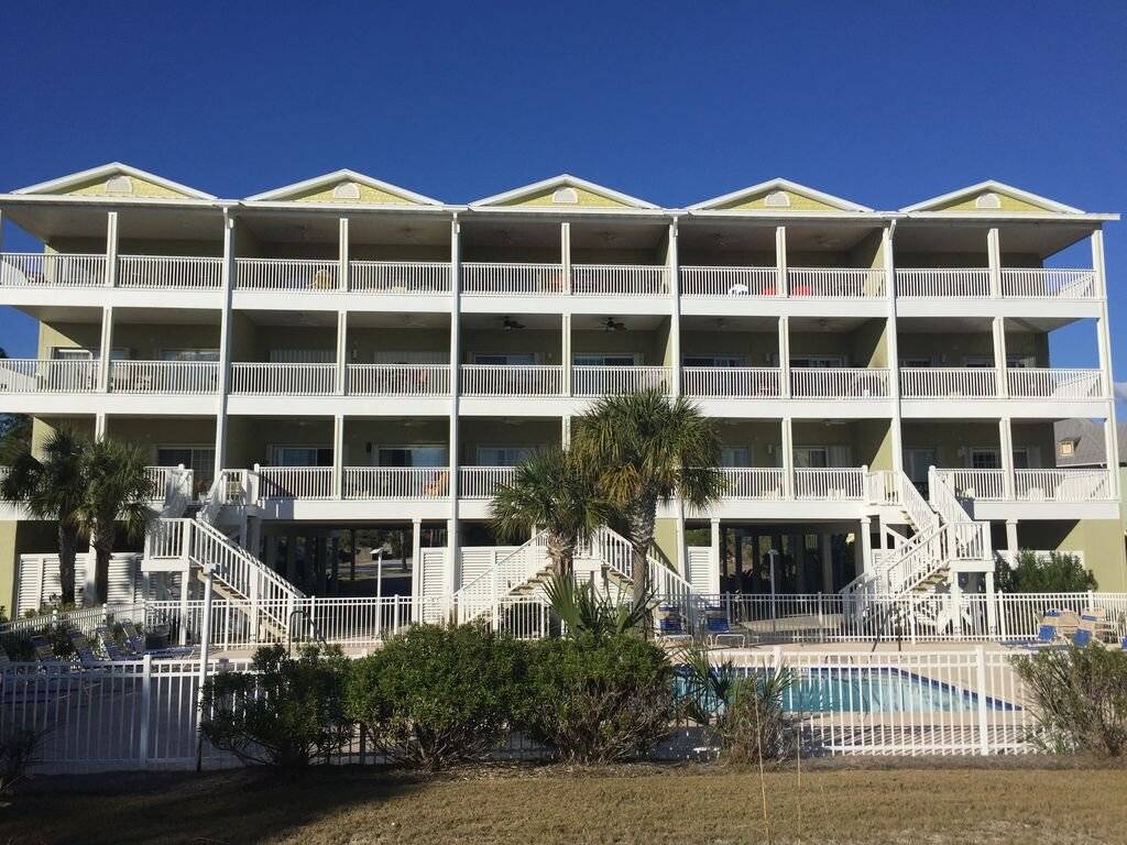 109 M² Condo ∙ 3 Bedrooms ∙ 8 Guests - Cape San Blas, FL