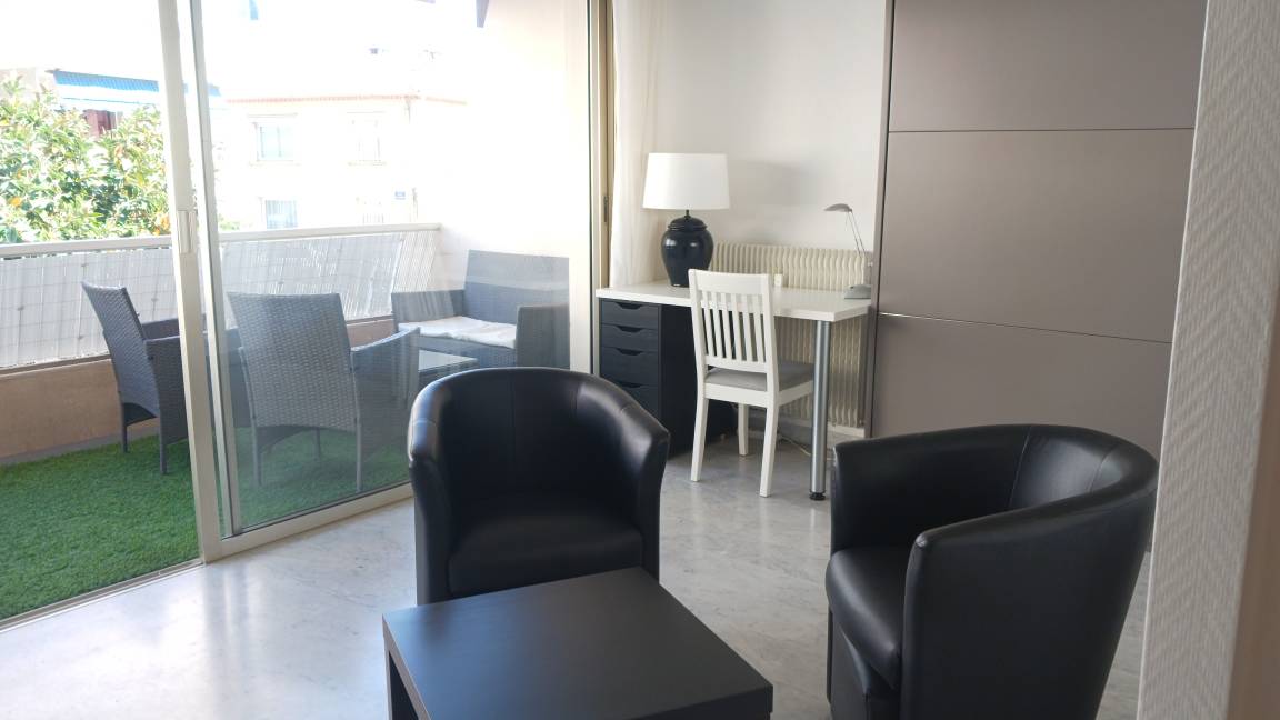 28 M² Apartamento ∙ 1 Habitación ∙ 2 Huéspedes - Cagnes-sur-Mer