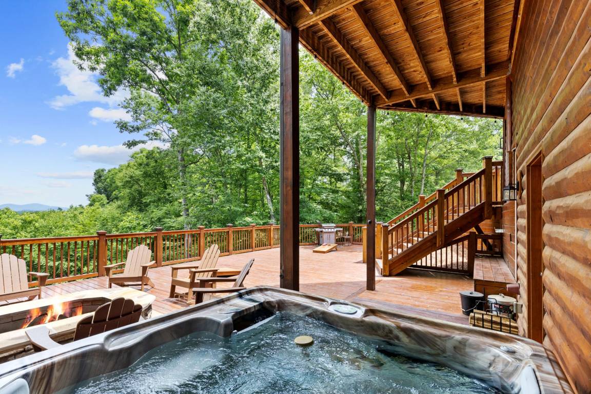 193 M² Cabin ∙ 3 Bedrooms ∙ 8 Guests - Blue Ridge, GA