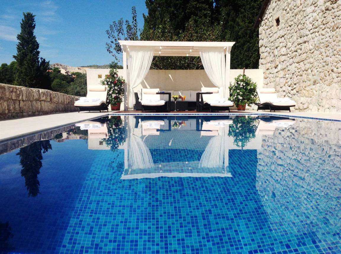 280 M² Villa ∙ 5 Bedrooms ∙ 10 Guests - Cavtat