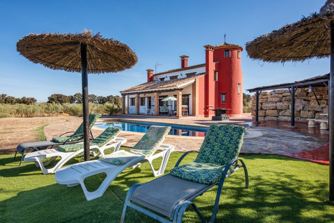 234 M² House ∙ 4 Bedrooms ∙ 8 Guests - Ronda