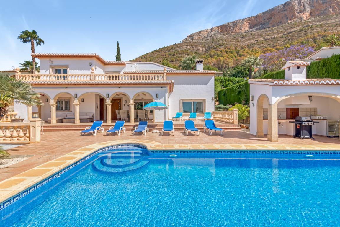 100 M² Villa ∙ 5 Chambres ∙ 10 Personnes - Dénia