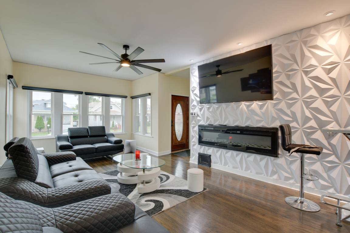 185 M² House ∙ 3 Bedrooms ∙ 6 Guests - Oak Park, IL