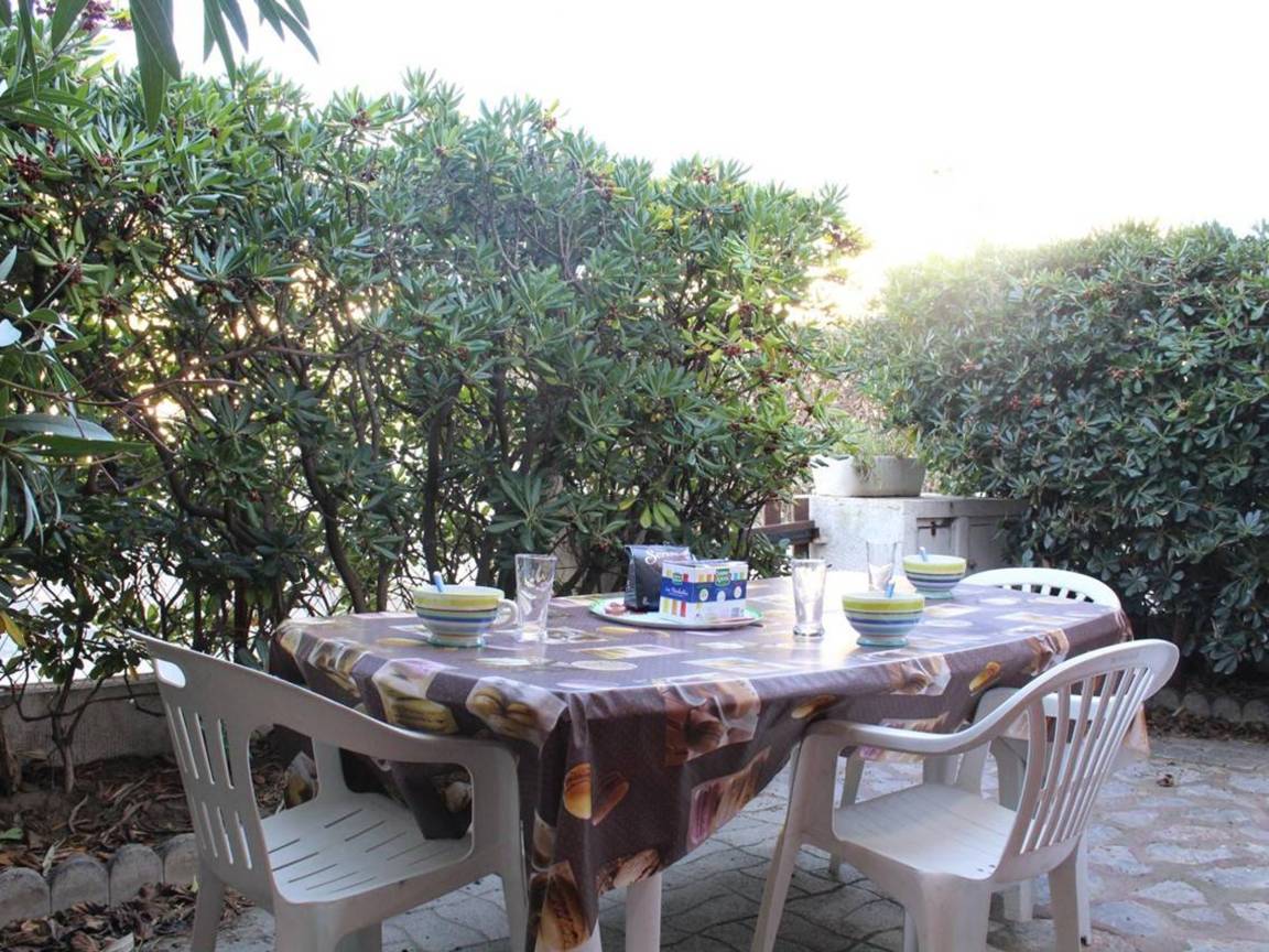 75 M² Maison De Vacances ∙ 3 Chambres ∙ 8 Personnes - Port-la-Nouvelle