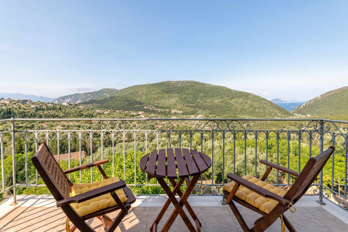 Villa ∙ 5 Bedrooms ∙ 14 Guests - Cephalonia