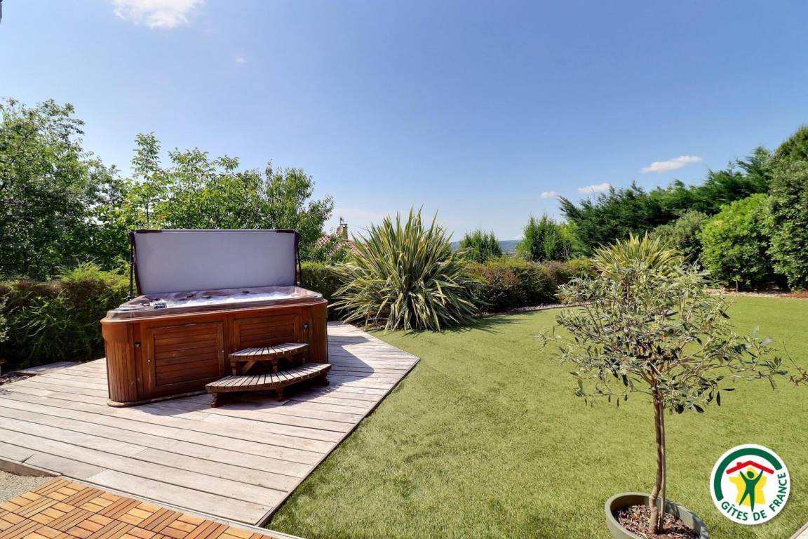 30 M² Gîte ∙ 2 Personnes - Saint-Bonnet-de-Chavagne