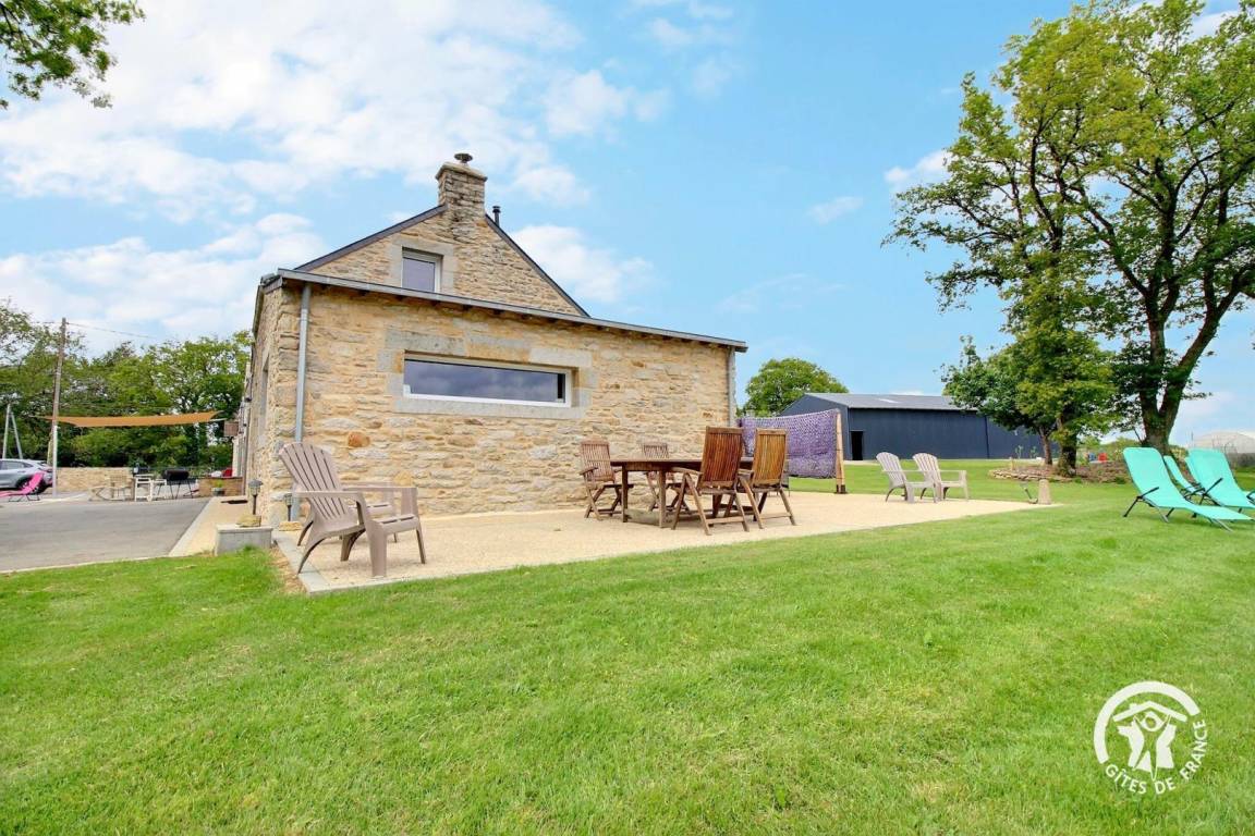 95 M² Gîte ∙ 2 Chambres ∙ 4 Personnes - Questembert