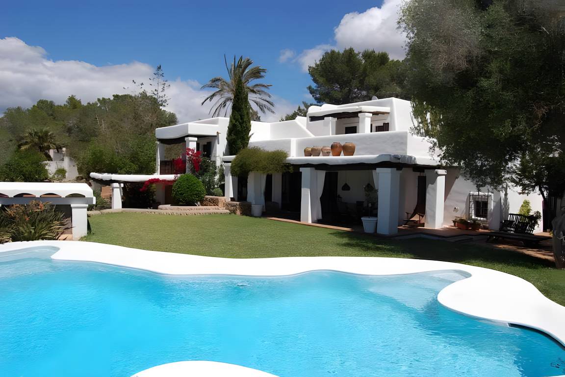 352 M² House ∙ 3 Bedrooms ∙ 6 Guests - Ibiza