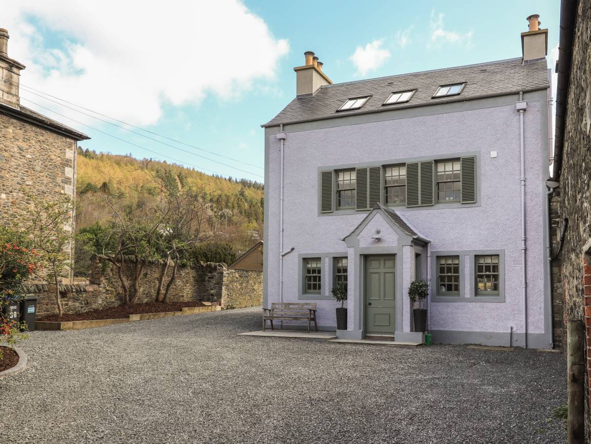 Cottage ∙ 3 Bedrooms ∙ 6 Guests - Peebles
