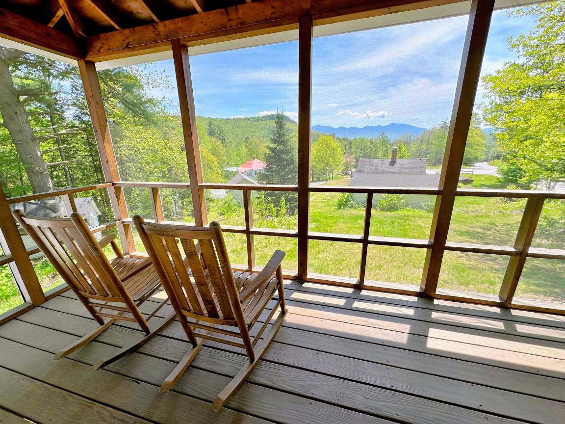 Cottage ∙ 2 Bedrooms ∙ 5 Guests - New Hampshire