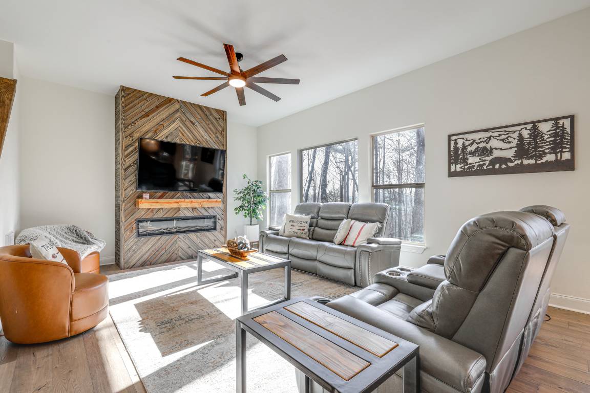 278 M² House ∙ 4 Bedrooms ∙ 12 Guests - Lake Lure, NC