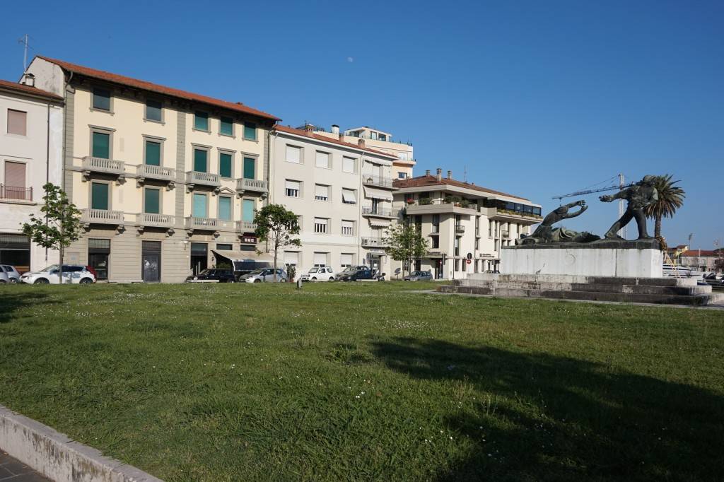 80 M² Apartamento ∙ 2 Habitaciones ∙ 4 Huéspedes - Viareggio