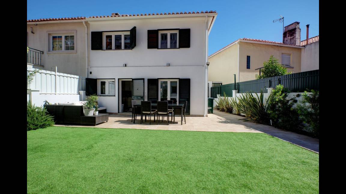 150 M² House ∙ 4 Bedrooms ∙ 8 Guests - Lisbon
