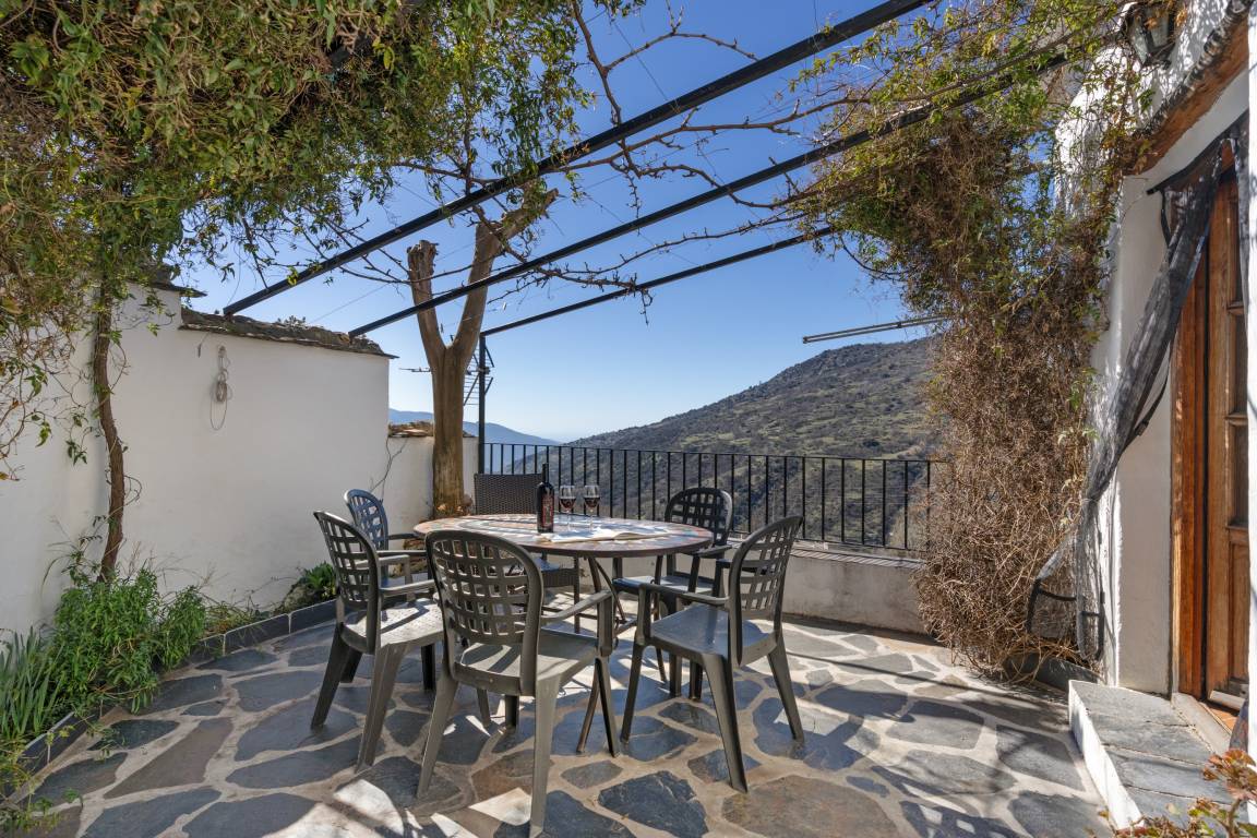 110 M² Casa ∙ 3 Habitaciones ∙ 6 Huéspedes - Pampaneira