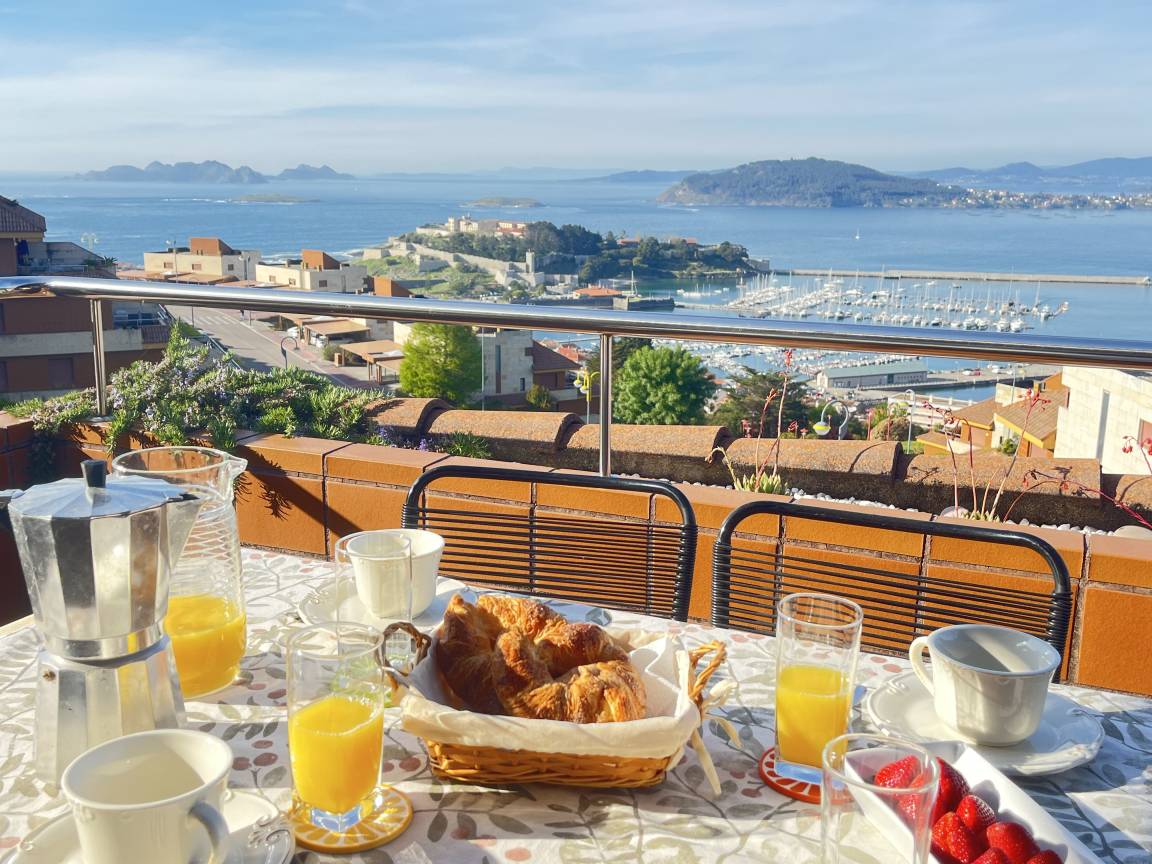 Condo ∙ 3 Bedrooms ∙ 6 Guests - Baiona