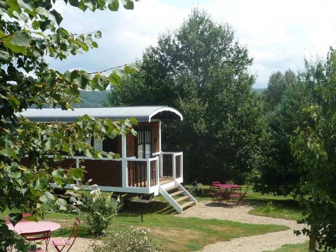 18 M² Camping ∙ 1 Chambre ∙ 4 Personnes - Bar-sur-Aube