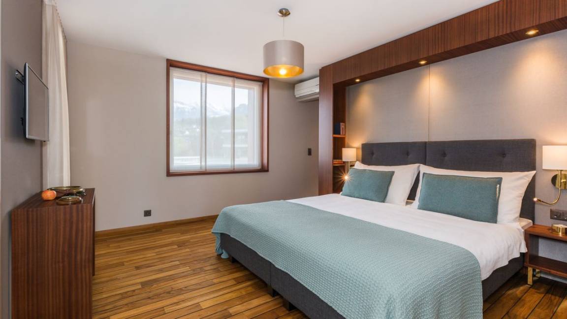 180 M² Maison De Vacances ∙ 3 Chambres ∙ 6 Personnes - Thoune