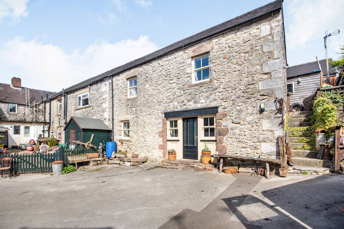 Cottage ∙ 3 Bedrooms ∙ 8 Guests - Wirksworth