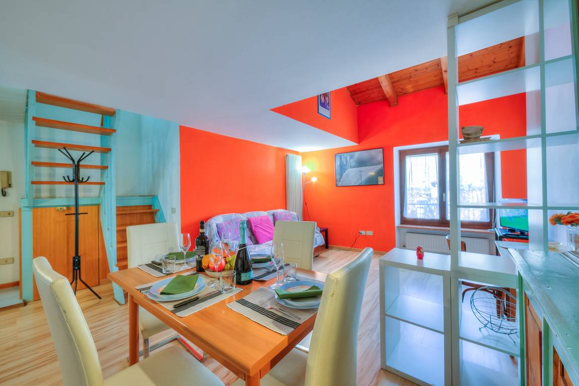 80 M² Ferienwohnung ∙ 2 Schlafzimmer ∙ 4 Gäste - Riva del Garda